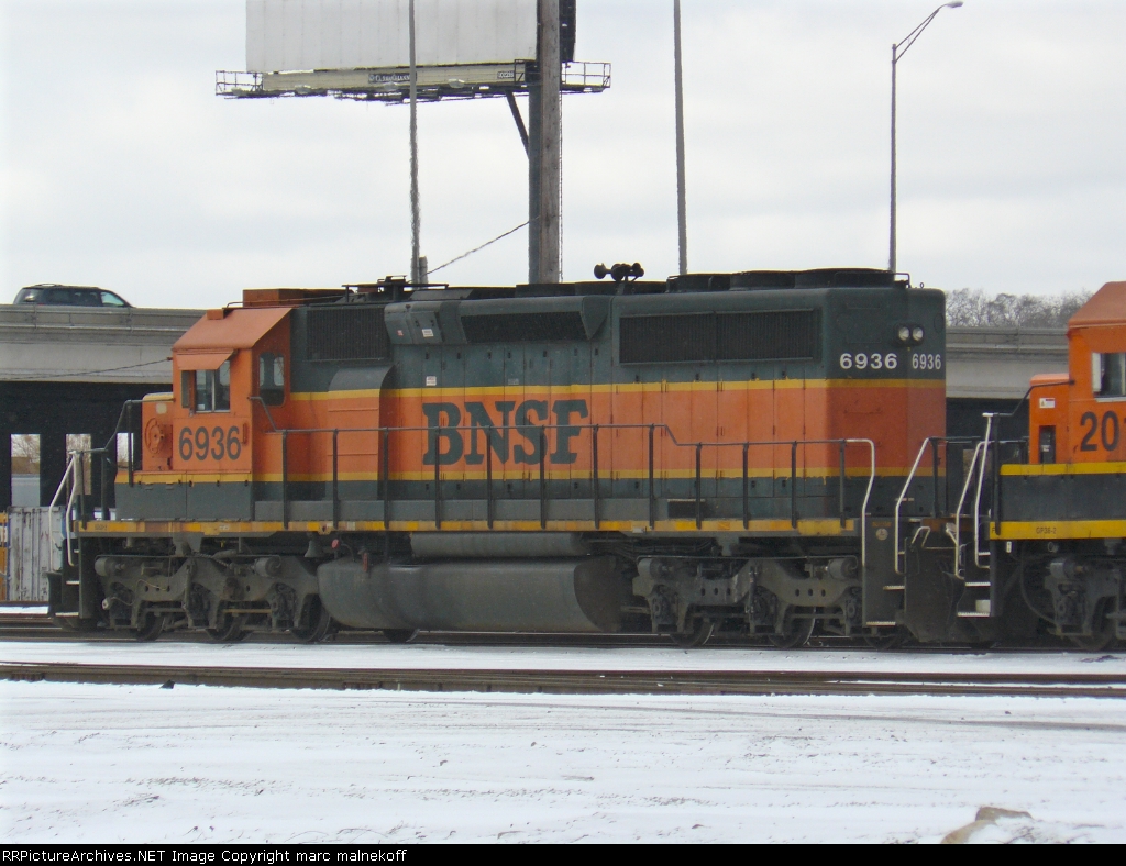BNSF 6936